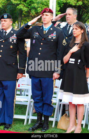 Medal of Honor recipient Staff Sgt. Ryan M. Pitts speaks at The Moving ...