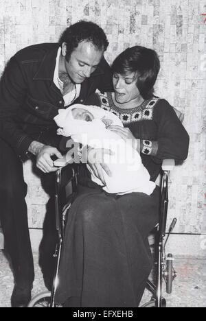 KEVIN DOBSON with wife Susan and daughter Mariah. © Pt/Globe Photos ...