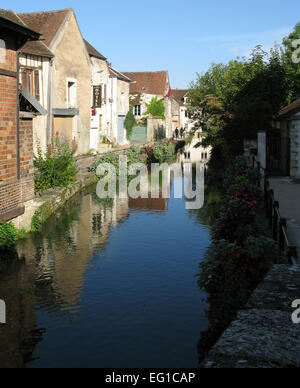 Town of Chablis in Burgundy Region of France Stock Photo - Alamy