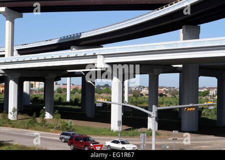 ROADS AND OVERPASSES IN THE CITY OF HOUSTON, TEXAS, USA Stock Photo ...