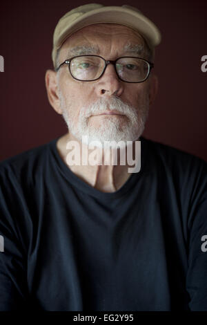 Old man with beard glasses and cap Stock Photo - Alamy