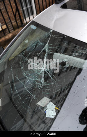 Vandallised windscreen in volkswagen polo car Stock Photo - Alamy