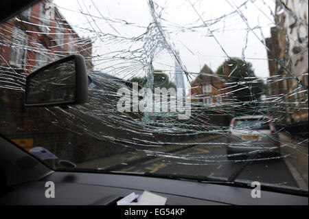 Smashed windscreen in volkswagen polo car Stock Photo - Alamy