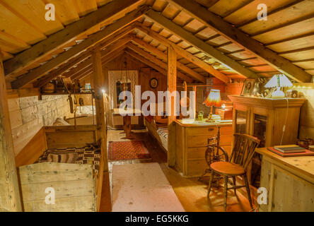 Interior of old Icelandic Turf House, Folk Museum, Selfoss, Iceland ...