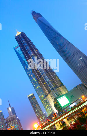 Downtown skyline, SWFC (Shanghai World Finance Center) and Jinmao ...