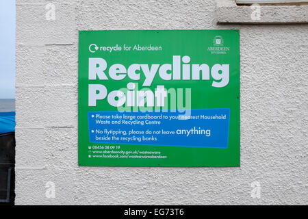 Recycling Point sign Stock Photo - Alamy