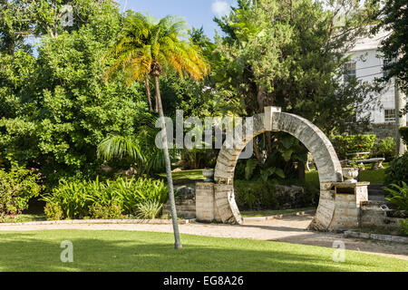 A traditional moongate in a park at St. George's, Bermuda Stock Photo ...