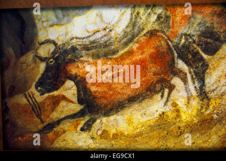 Cave Art - Lascaux - Prehistoric cave painting of running horse, from ...