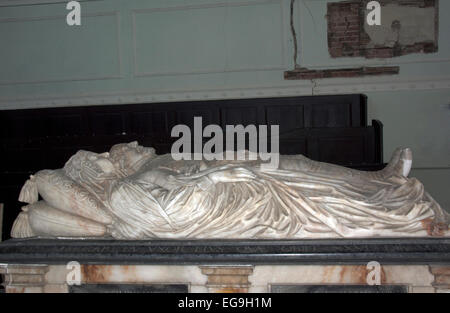 WARWICKSHIRE; COMPTON VERNEY CHAPEL; TOMB OF SIR RICHARD VERNEY AND ...