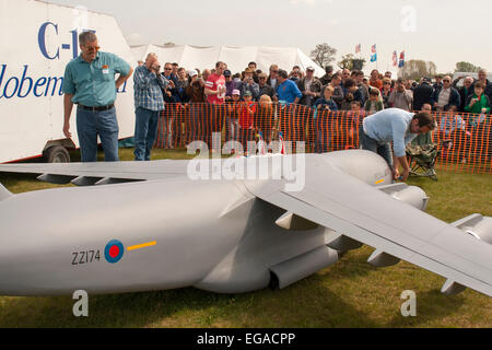 Ali Machinchy's 24ft Wingspan C17 Globe Master RC aircraft at air show ...