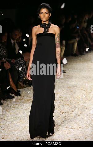 20 February 2015 - Los Angeles, Ca - Laura Dern. Arrivals for the 8th ...