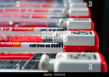 Iceland Supermarket Shopping Trolley Stock Photo - Alamy