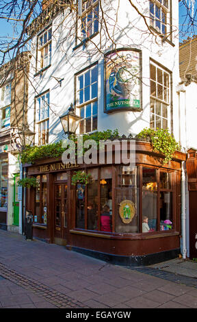 Nutshell pub Bury St Edmunds, view of The Nutshell Pub in Bury St ...