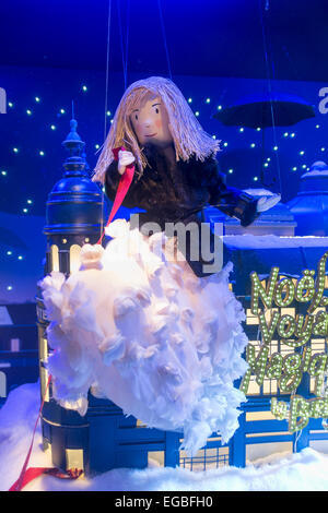 Burberry themed Christmas window decorations at Au Printemps, Paris ...