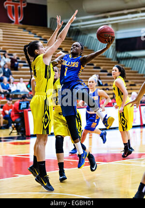 Tampa FL, USA. 21st Feb, 2015. Rollins Tars Brittany Betts #12 shoots ...