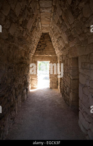 Corbeled arch, Mayan ruins at Mayapan, Yucatan, Mexico Stock Photo - Alamy