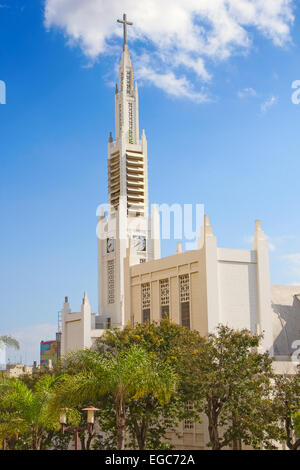 Modern Catholic Church in Maputo, Mozambique Stock Photo - Alamy
