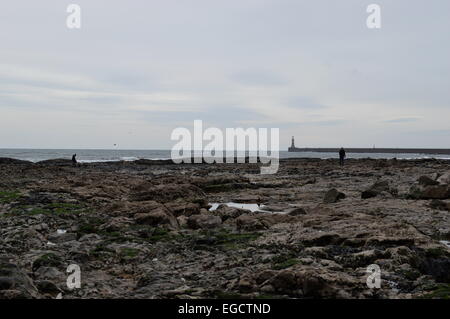 Rocks at Whitburn Beach, Whitburn Stock Photo - Alamy