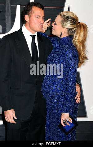 Molly Sims and husband Scott Stuber take their son, Brooks to Mr. Bones ...