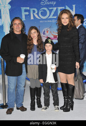 Amy Brenneman and husband Brad Silberling Premiere of 'Land of the Lost ...