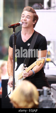 Hunter Hayes performs on NBC's 'The Today Show' Toyota Concert Series ...