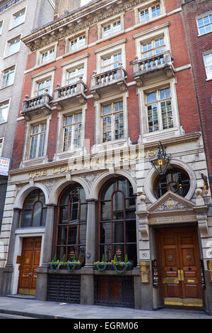 England, London, The City of London, The Counting House Pub Stock Photo ...