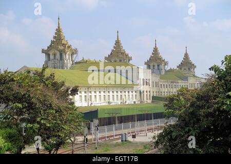 Railway station building in Yangon, Myanmar Stock Photo - Alamy