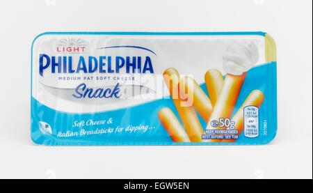Light Philadelphia medium fat soft cheese snack retail pack Stock Photo ...