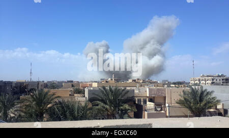 Fallujah, Iraq. 3rd Mar, 2015. Rubble of destroyed buildings is seen ...