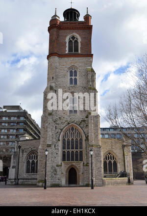 St Giles Cripplegate is a Perpendicular Gothic church in the City of ...