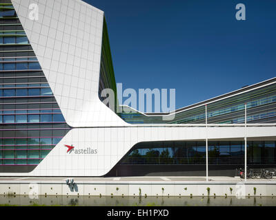 Astellas Offices - Mirai House, Leiden, Netherlands. Architect ...