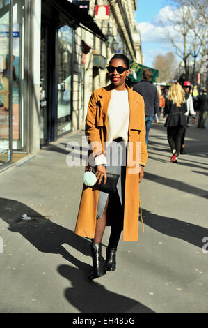 Dabby arriving at the Balmain show in Paris - March 5, 2015 - Photo ...