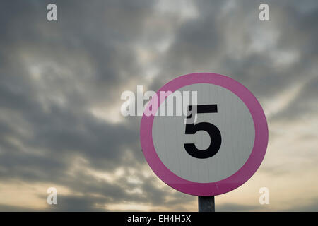 Speed 5 mph sign. Five miles per hour traffic sign Stock Photo - Alamy