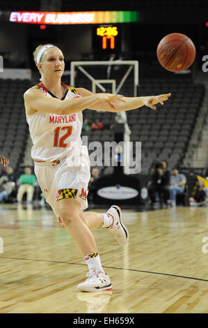 Hoffman Estates, IL, USA. 7th Mar, 2015. Iowa Hawkeyes guard Ally ...