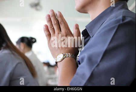 Hand is to pay homage on the philanthropy Stock Photo - Alamy