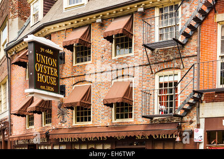 The Union Bar and Ye Olde Union Oyster House sign, Union Street, Boston ...