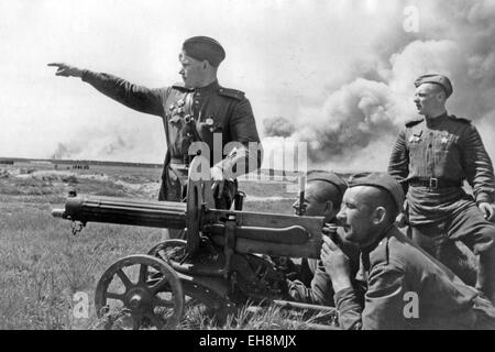 SOVIET MACHINE GUN Stock Photo - Alamy