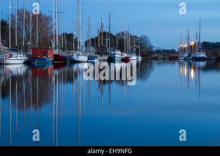 Yachts moored at Turf Locks, Exeter ship canal, Exeter, Devon, England ...