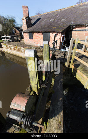 Village of Stretton, Cheshire, England. Picturesque spring view of the ...
