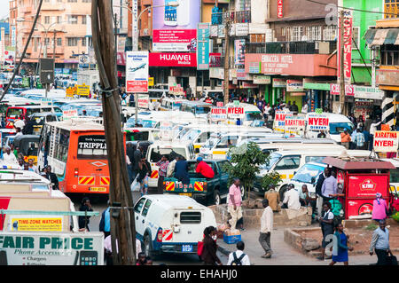 Accra Street scene with buses and matatus, downtown Nairobi, Kenya ...