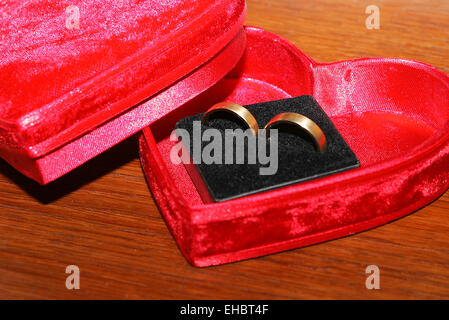 Eheringe / Wedding rings Stock Photo - Alamy