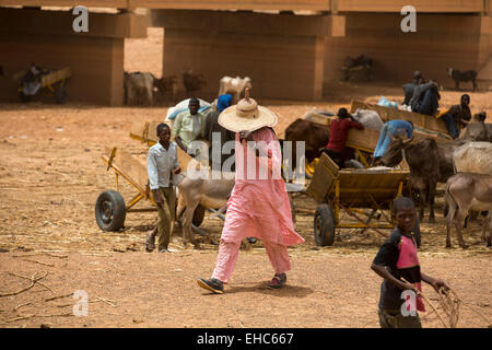 A market near Tera, Niger Stock Photo - Alamy