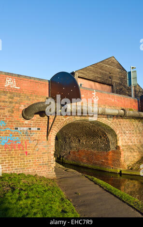 Dadford's Bridge, Stourbridge Canal, Wordsley, West Midlands, England ...