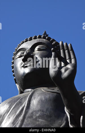 Thailand: Sculpture of a thewada (angels), Wat Nantaram, Chiang Mai ...