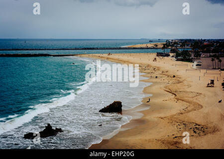 Inspiration Point in Corona del Mar overlooks the beautiful blue ...