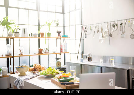 The kitchen counter vegetables Stock Photo - Alamy