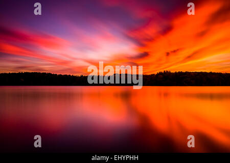 Long exposure at sunset, at Long Arm Reservoir, near Hanover ...