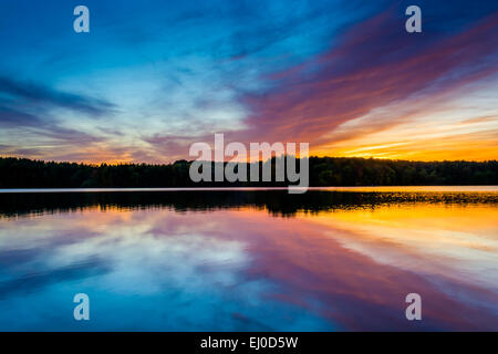 Sunset reflecting in Long Arm Reservoir, Pennsylvania Stock Photo - Alamy