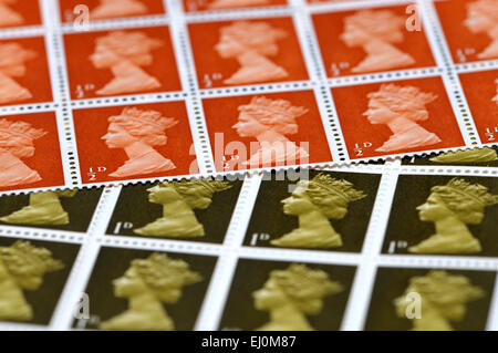 Postage stamp halfpenny Stock Photo - Alamy