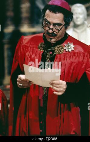 In nome del papa re In the Name of the Pope King Year : 1977 Italy ...